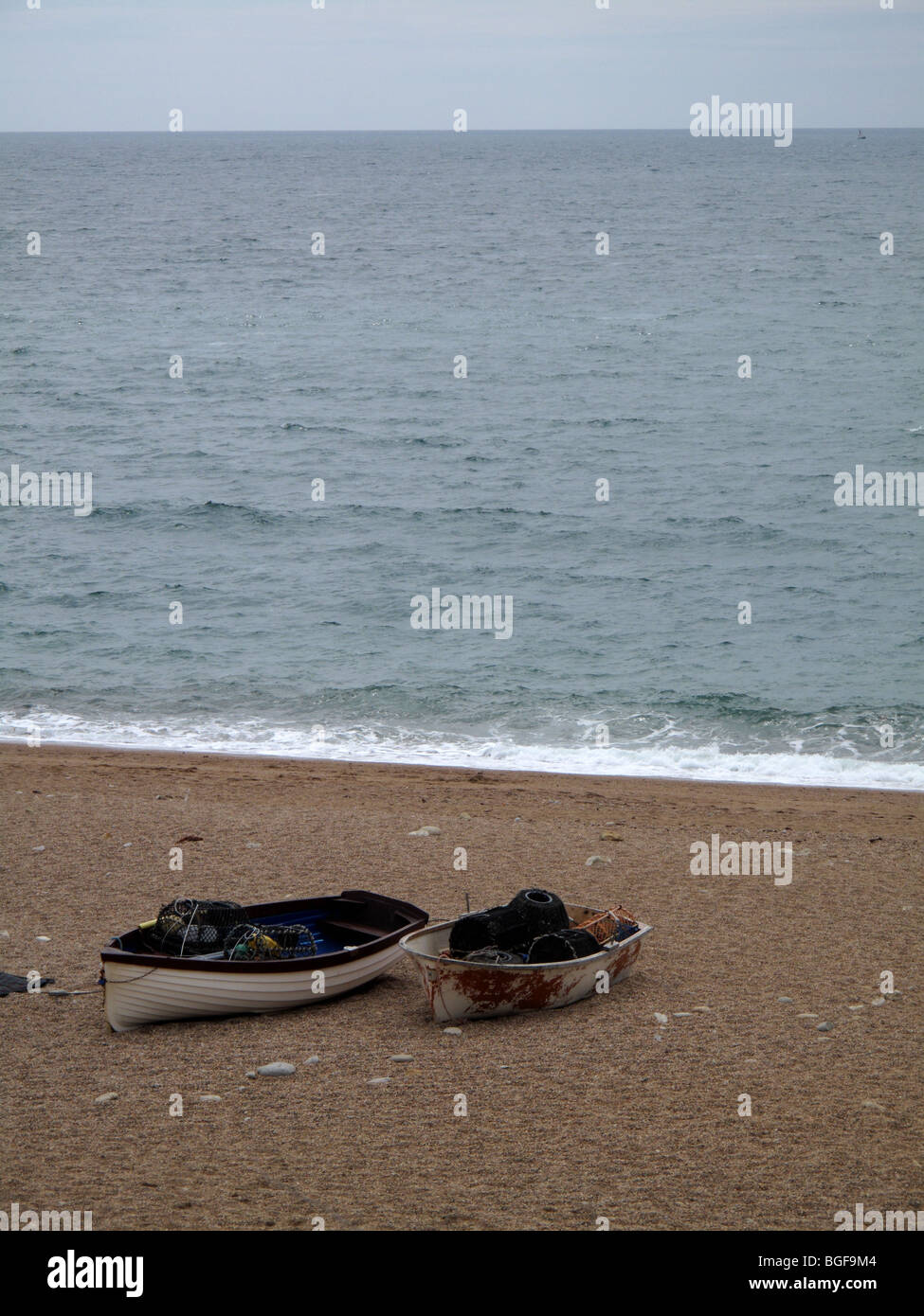 Two boats hi-res stock photography and images - Alamy