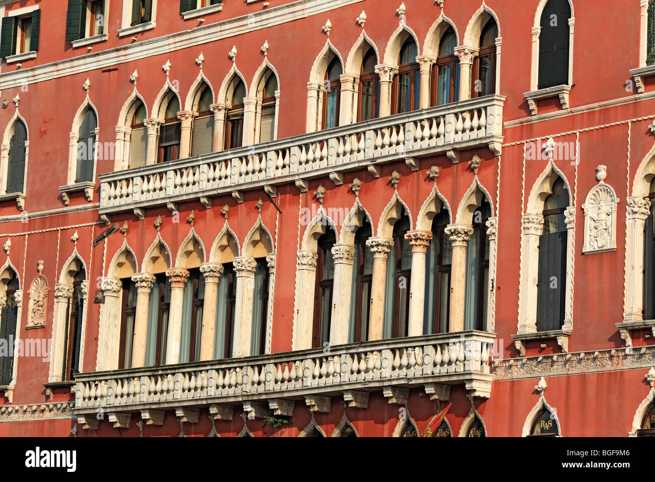Palazzo on Grand channel, Venice, Veneto, Italy Stock Photo - Alamy