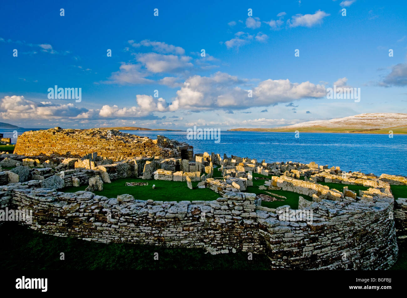 The Pictish / Norse site of the Broch o' Gurness on the Knowe o ...