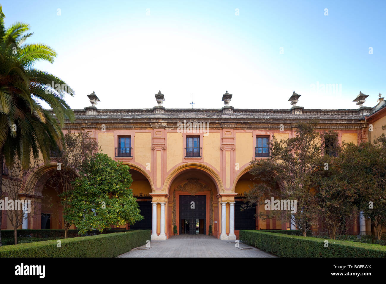 Patio del crucero, Palacio Gótico (also known as the Halls of Charles V ...