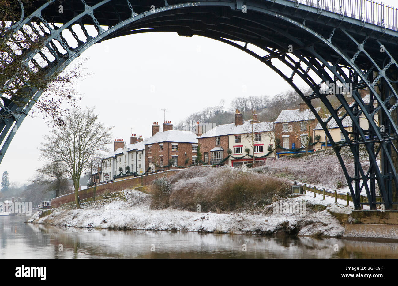 The Ironbridge in Ironbridge, Telford, Shropshire in snow during Winter ...
