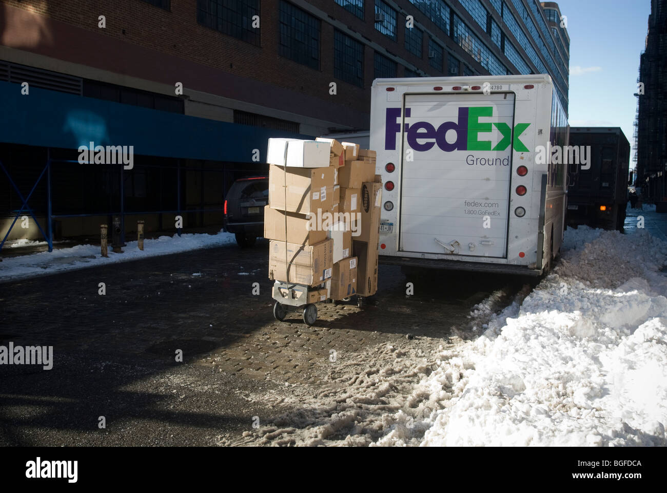Fedex ground hi-res stock photography and images - Alamy