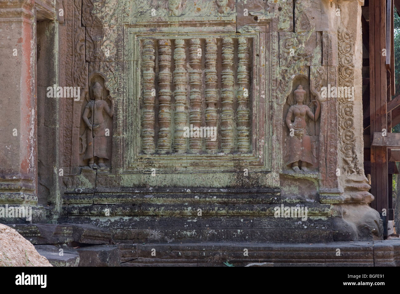 Bas relief rock sculpture hi-res stock photography and images - Alamy