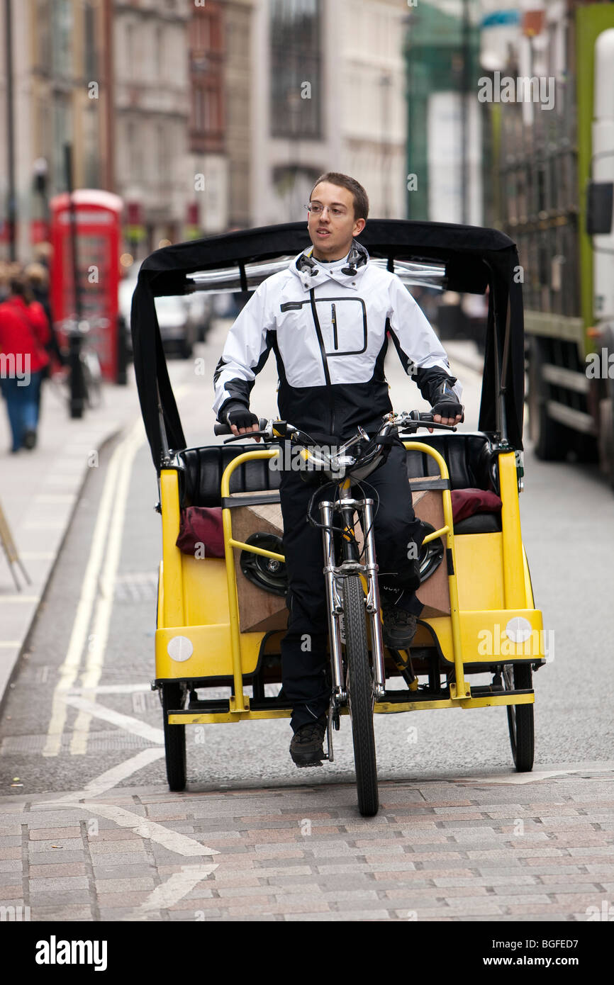 Rickshaw uk hi-res stock photography and images - Alamy