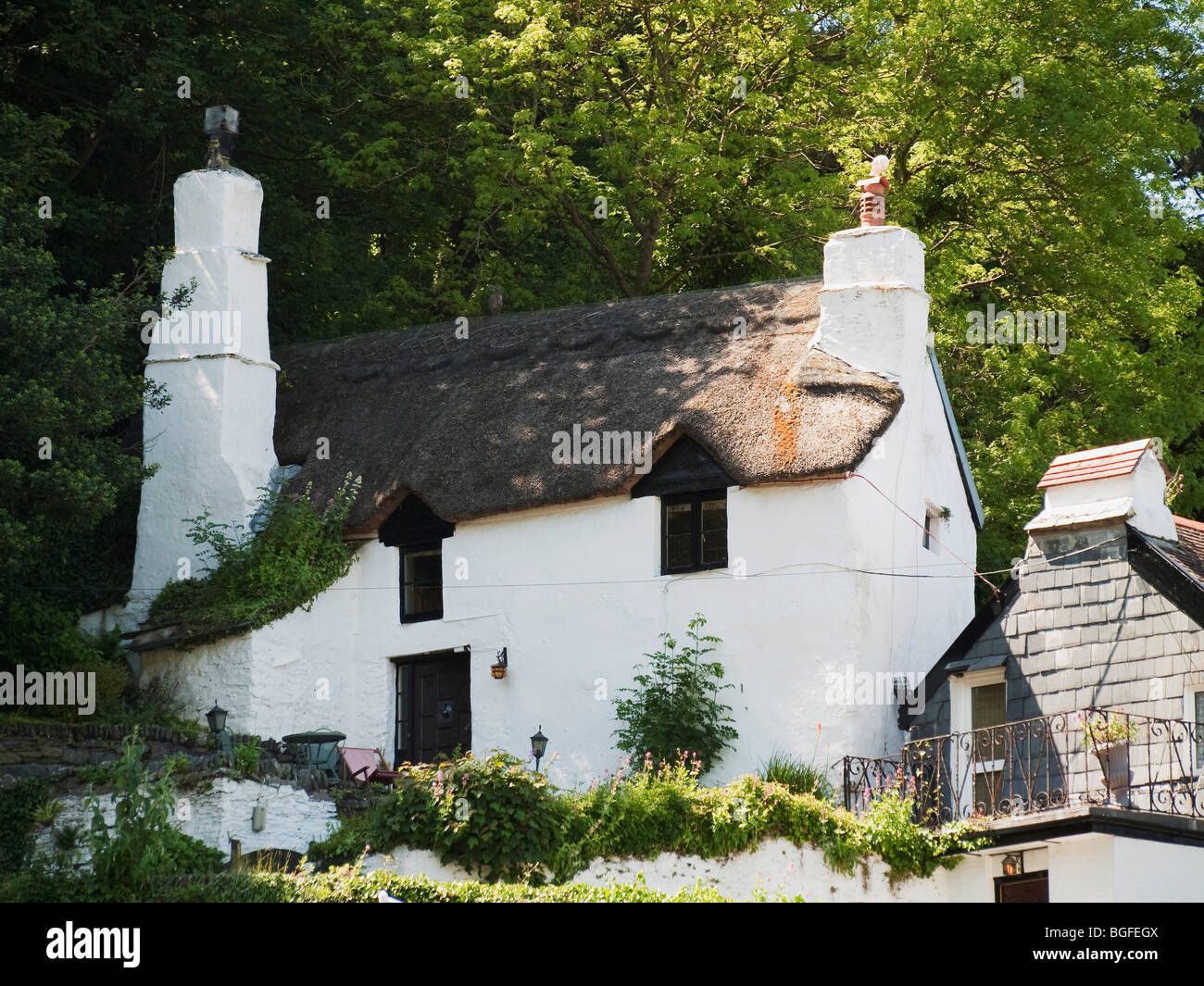 house on cliffs on Countisbury hill lynton devon Stock Photo - Alamy