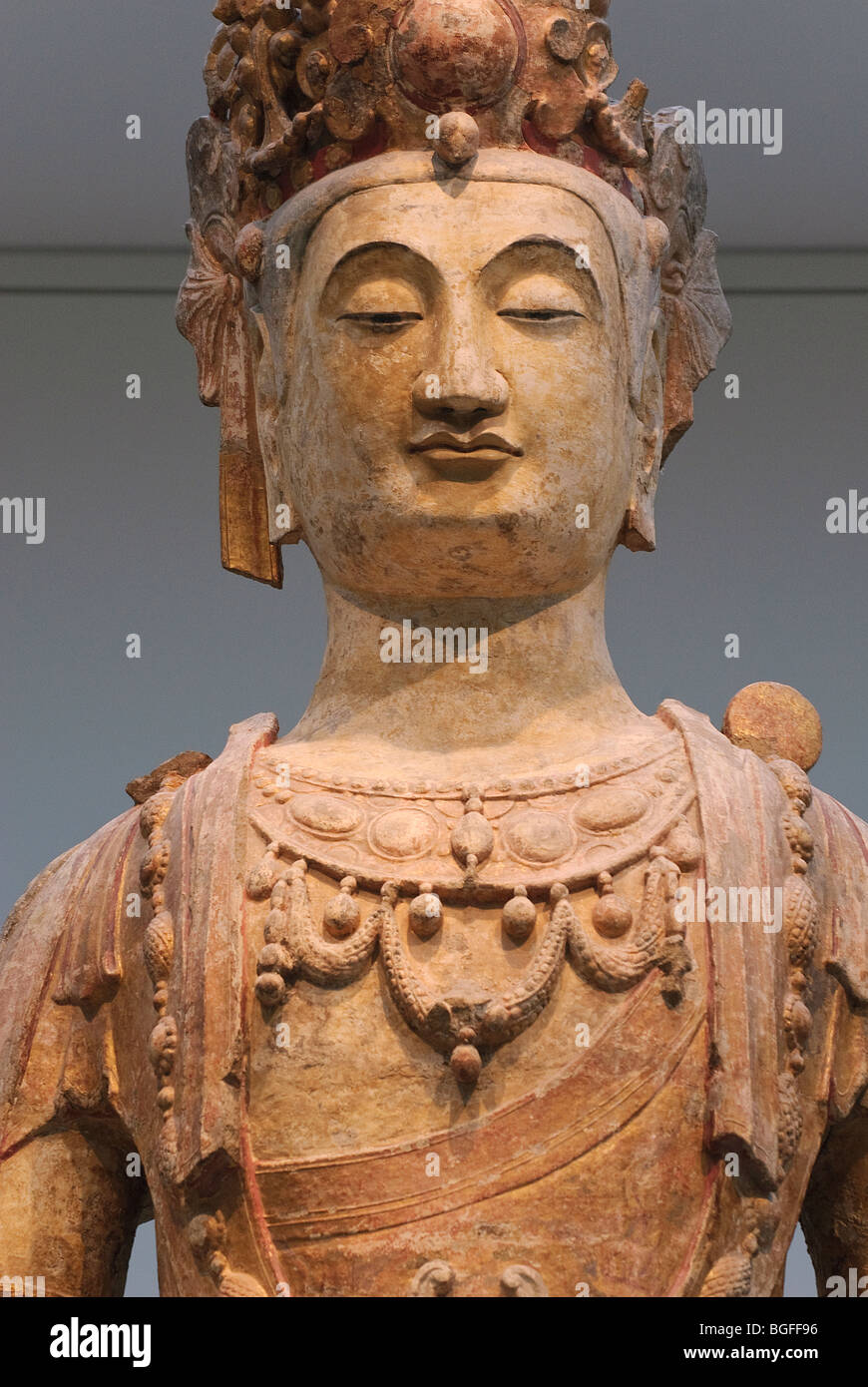 Standing Bodhisattva, Northern Qi dynasty (550-77), Metropolitan Museum ...