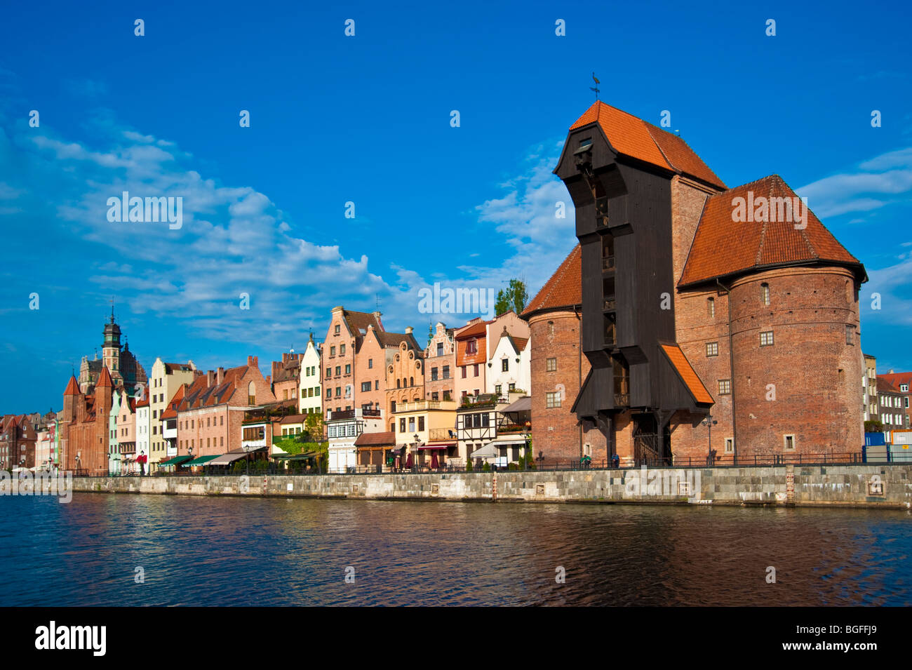 Historic crane gate and old town of Gdansk | Krantor Danzig Altstadt ...