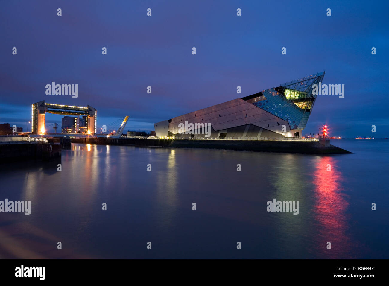The deep hull terry farrell hi-res stock photography and images - Alamy
