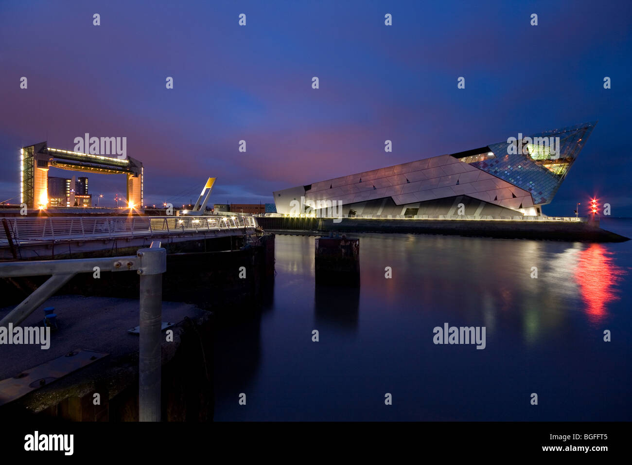 The Deep, a museum & aquarium, designed by Sir Terry Farrell, opened in ...