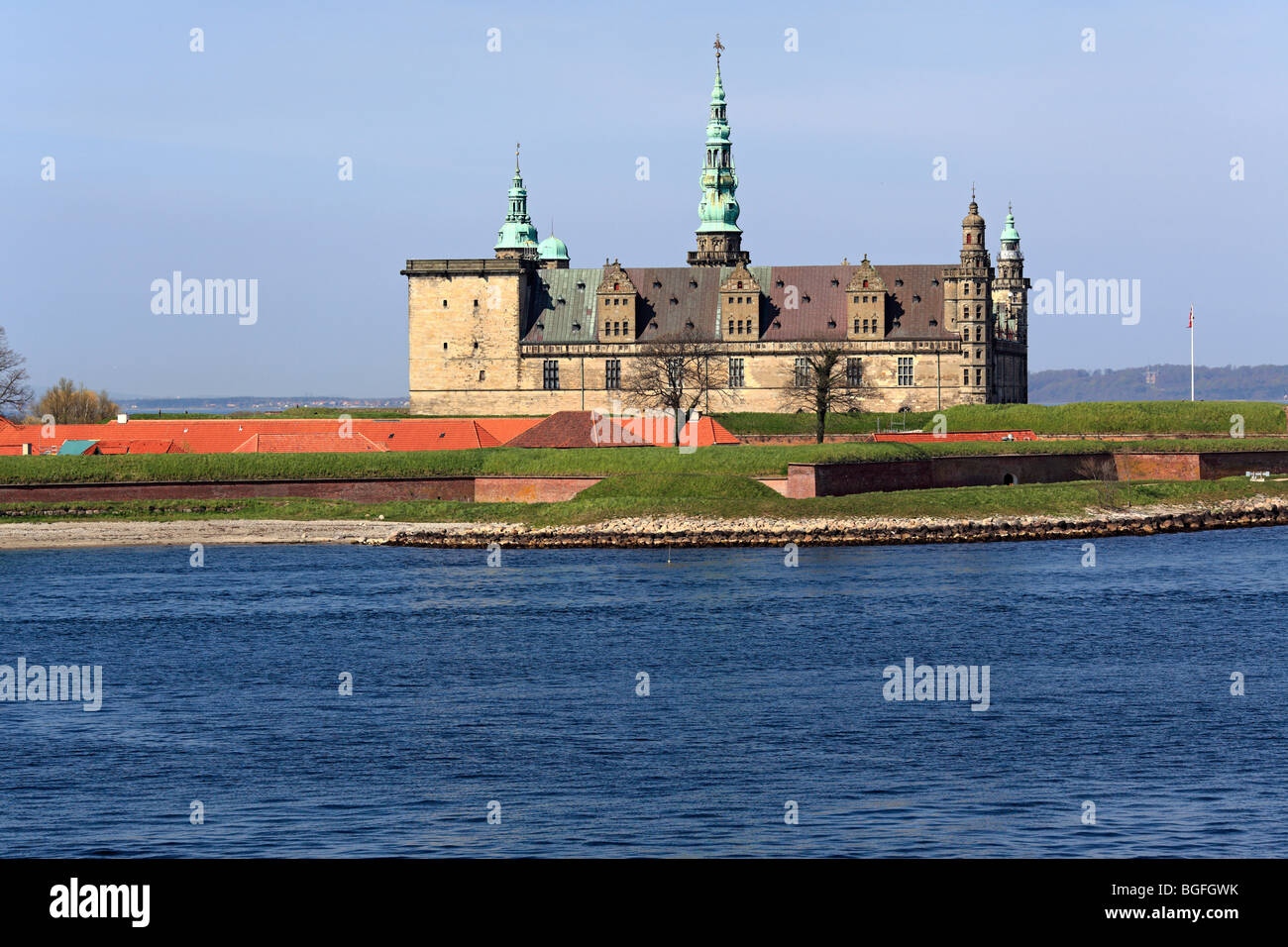 Hamlets elsinore castle hi-res stock photography and images - Alamy