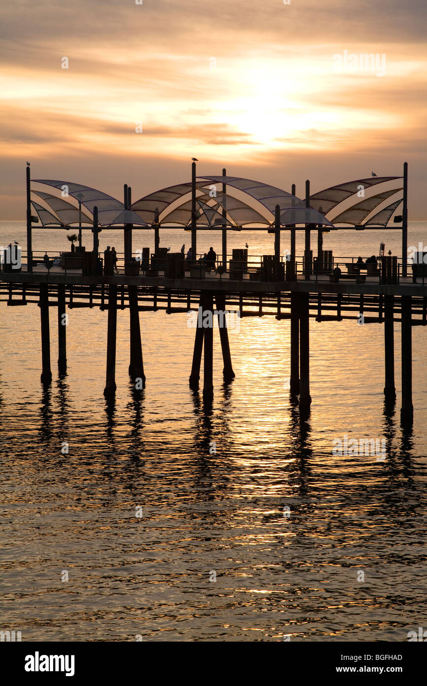 Redondo pier hi-res stock photography and images - Alamy