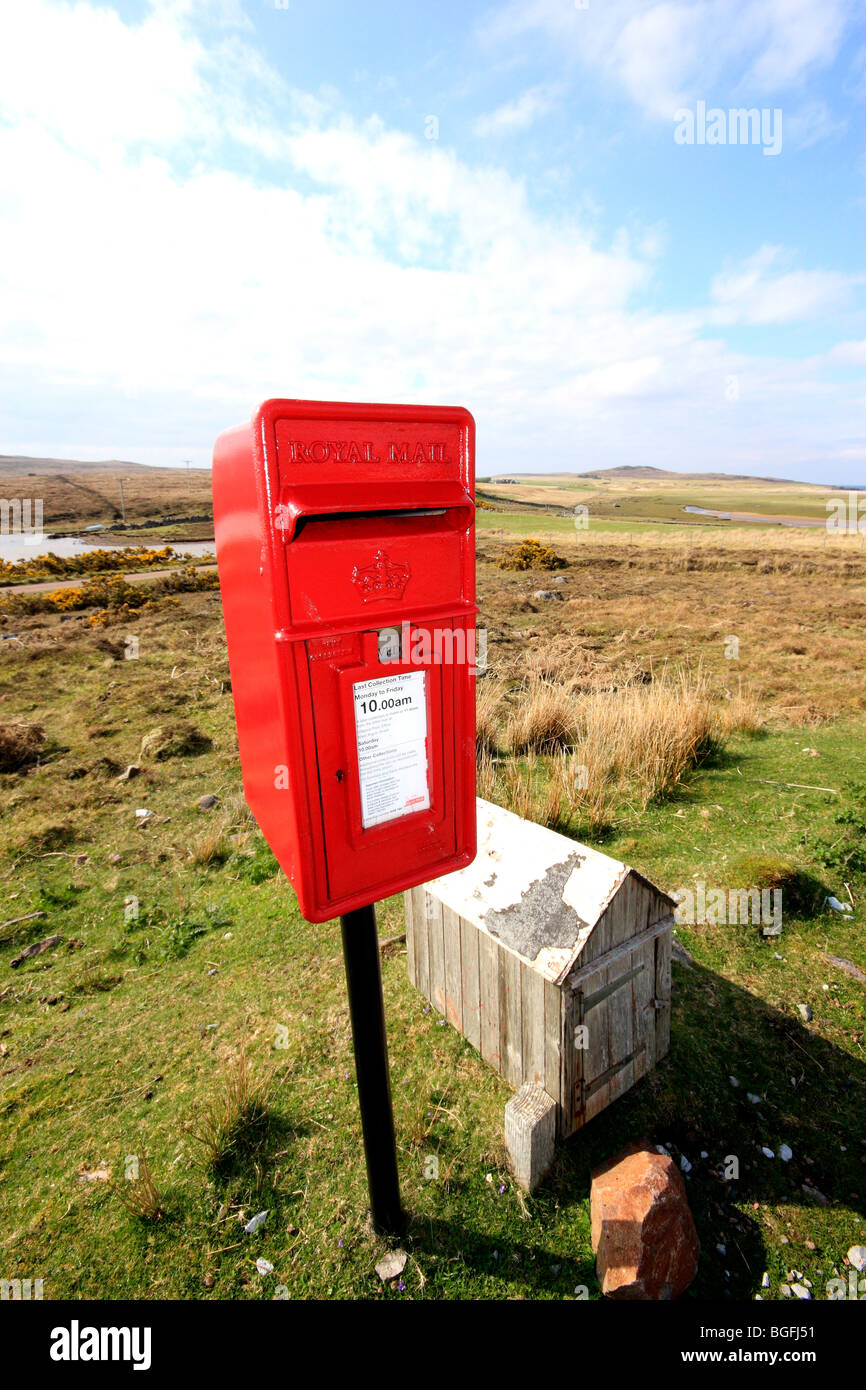 Woman posting letter in post hi-res stock photography and images - Alamy
