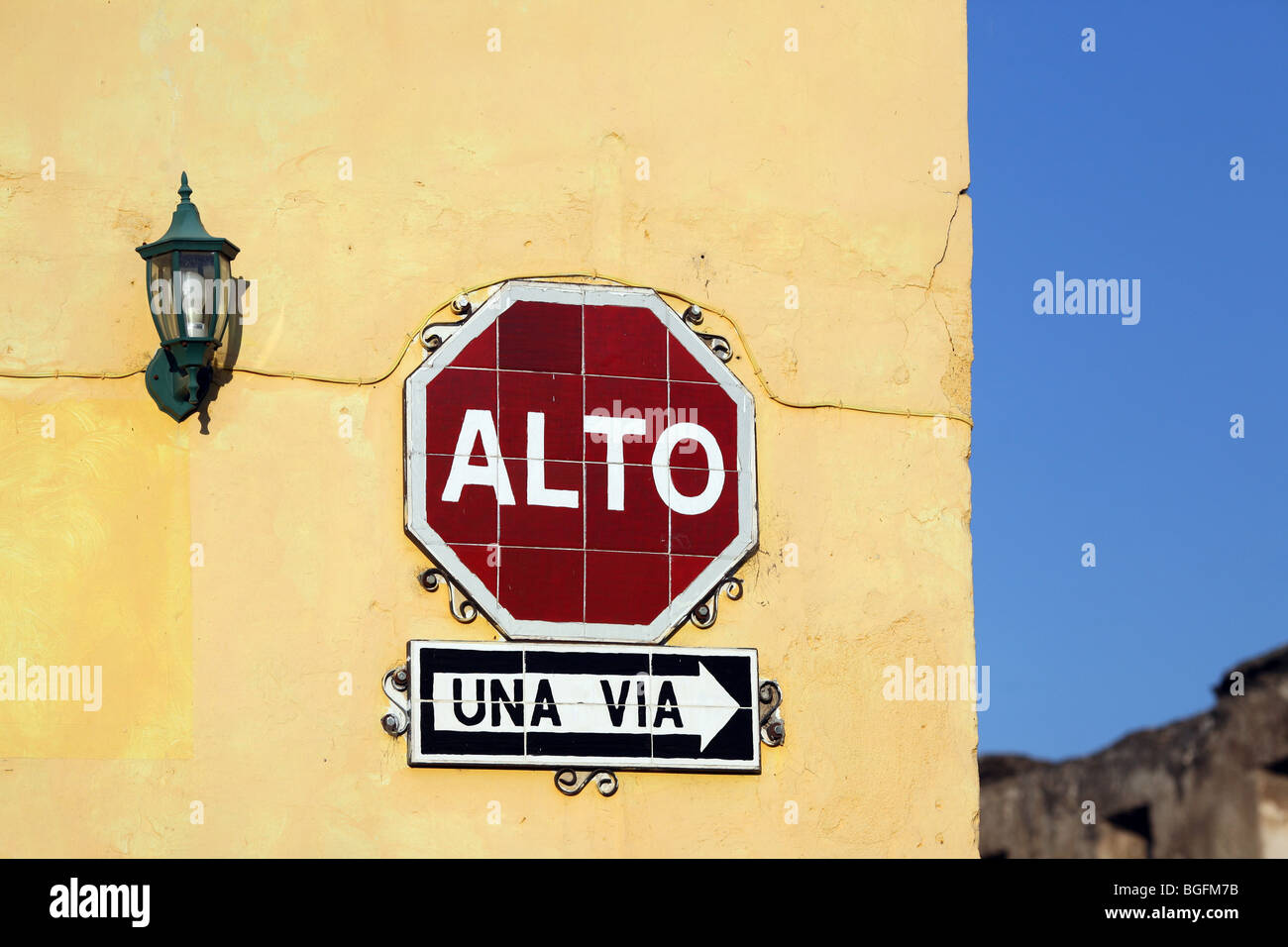 Spanish street signs hi-res stock photography and images - Alamy