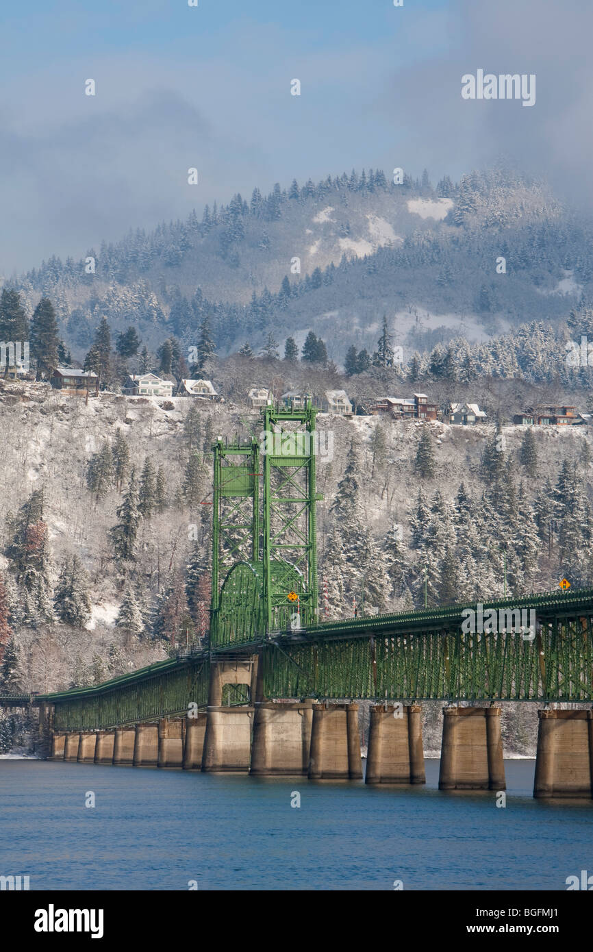 Columbia gorge hood river hi-res stock photography and images - Alamy