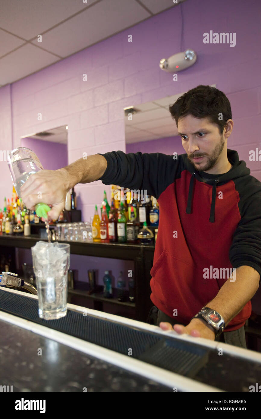 Bartender school hi-res stock photography and images - Alamy