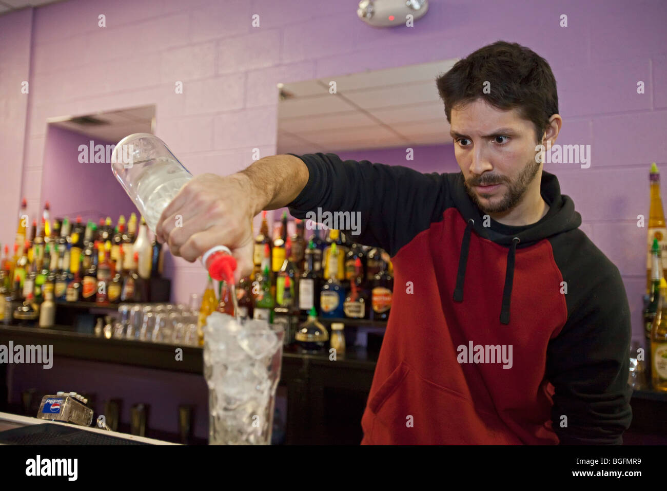 Bartender school hi-res stock photography and images - Alamy