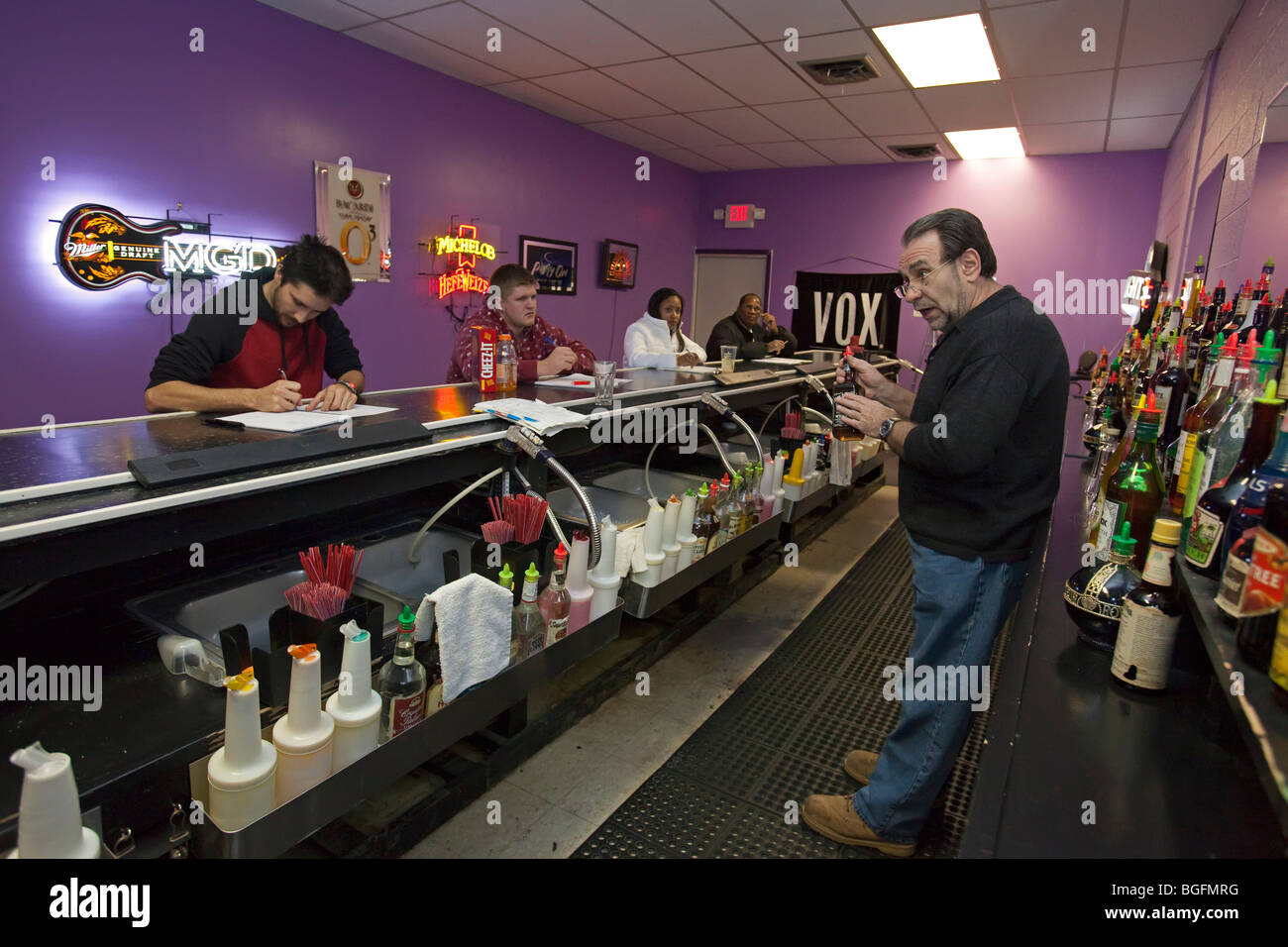 Bartender school hi-res stock photography and images - Alamy