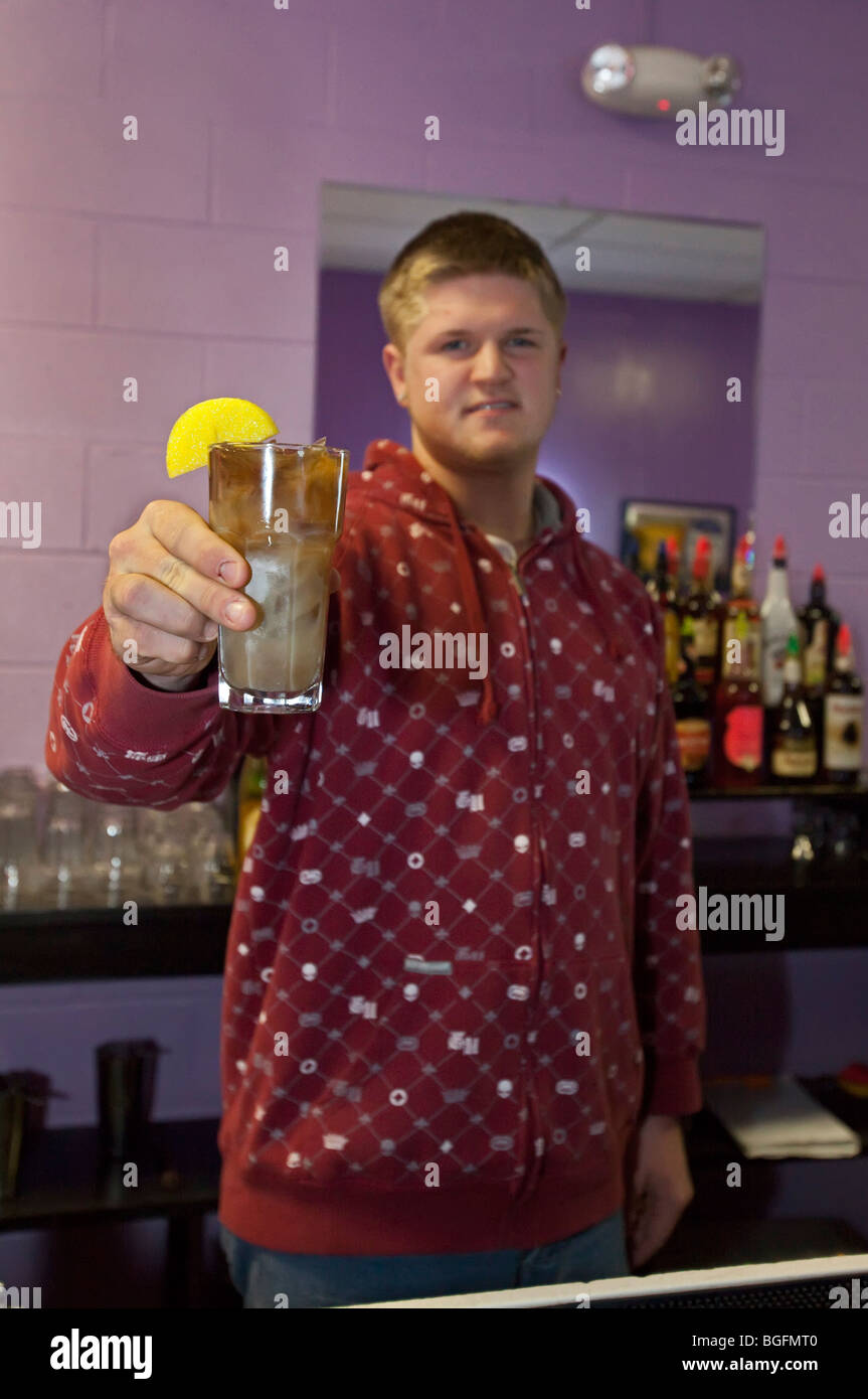 Bartending skill hi-res stock photography and images - Alamy