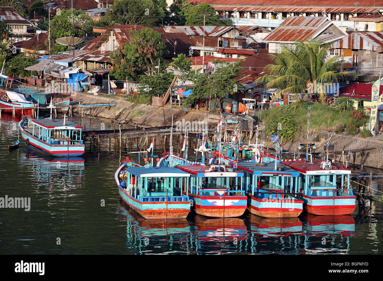 Southeast asian fishing hi-res stock photography and images - Alamy
