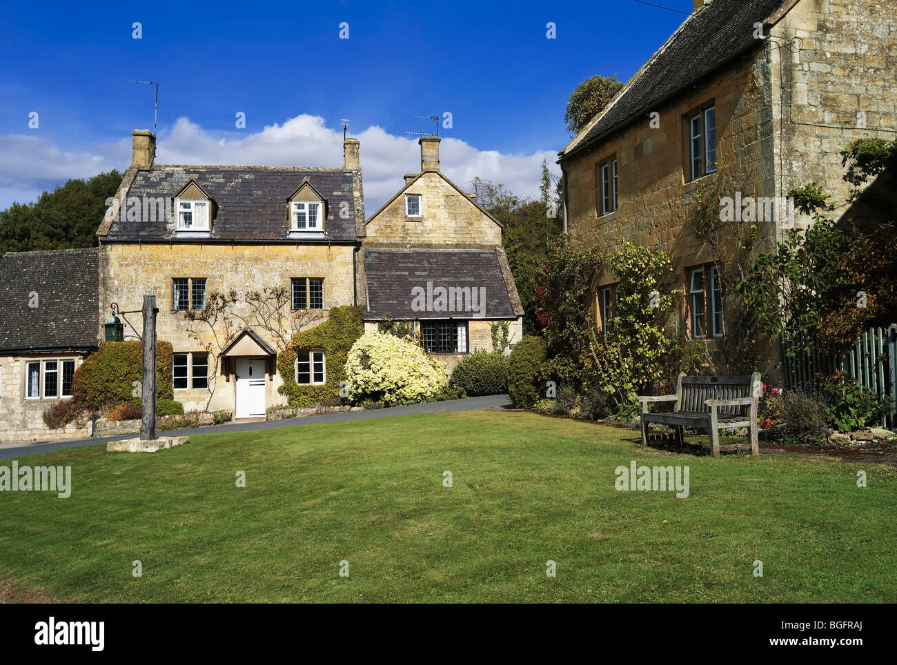 house high street stanton cotswolds gloucestershire uk Stock Photo - Alamy
