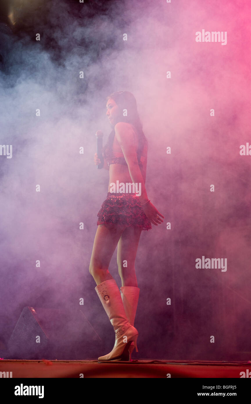 Female thai singer hi-res stock photography and images - Alamy
