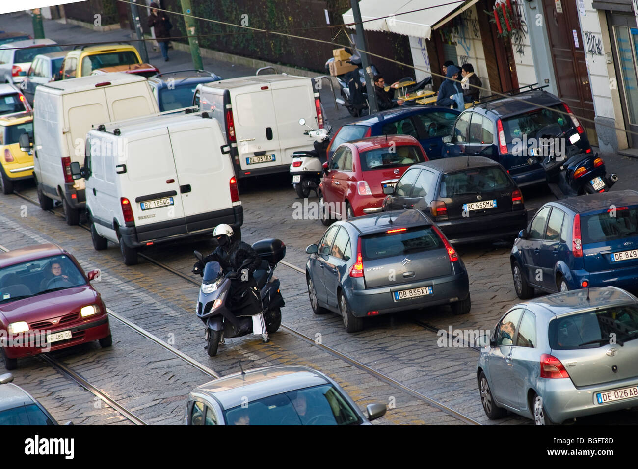Traffic milan hi-res stock photography and images - Alamy