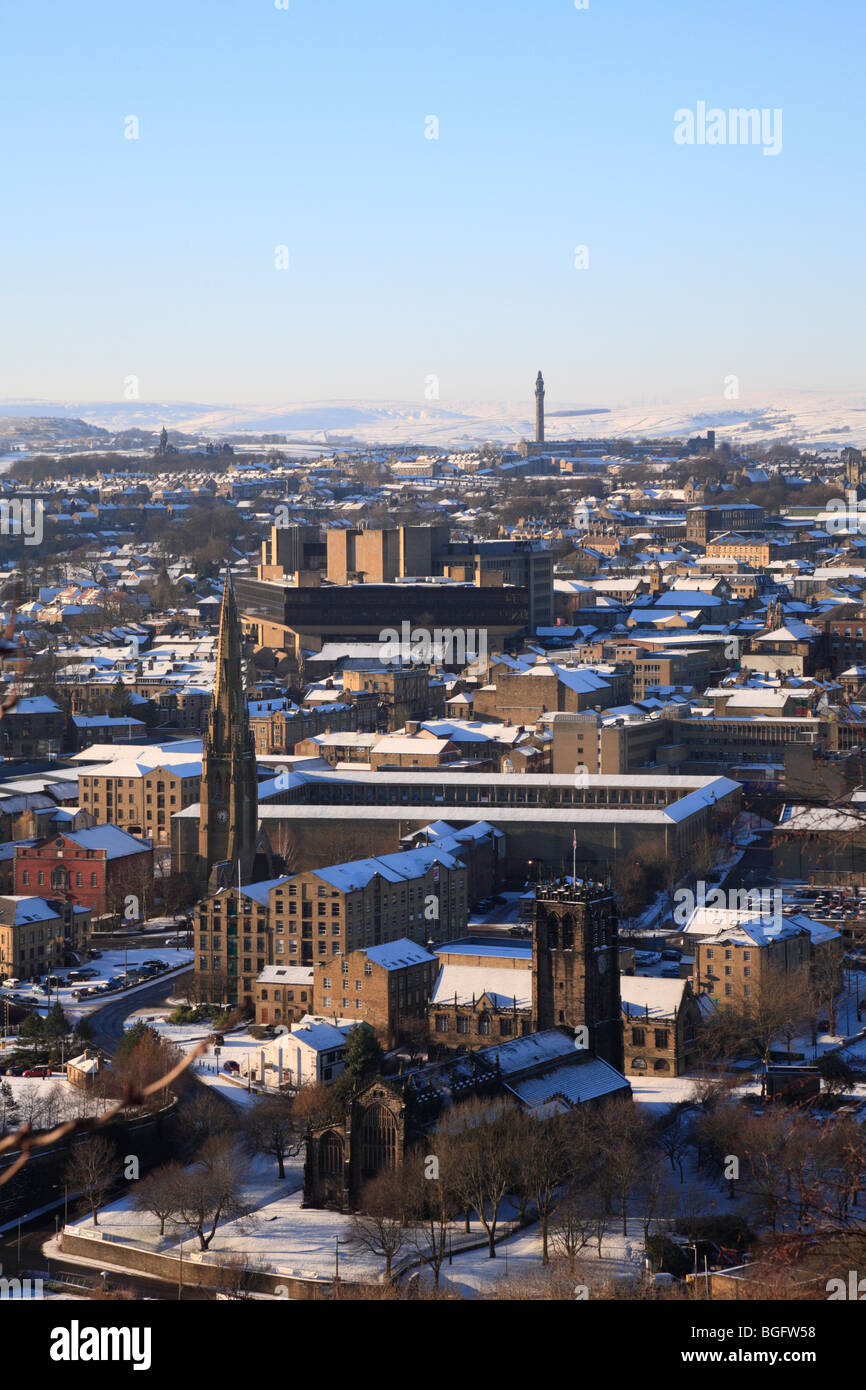 Halifax town hall calderdale hi-res stock photography and images - Alamy