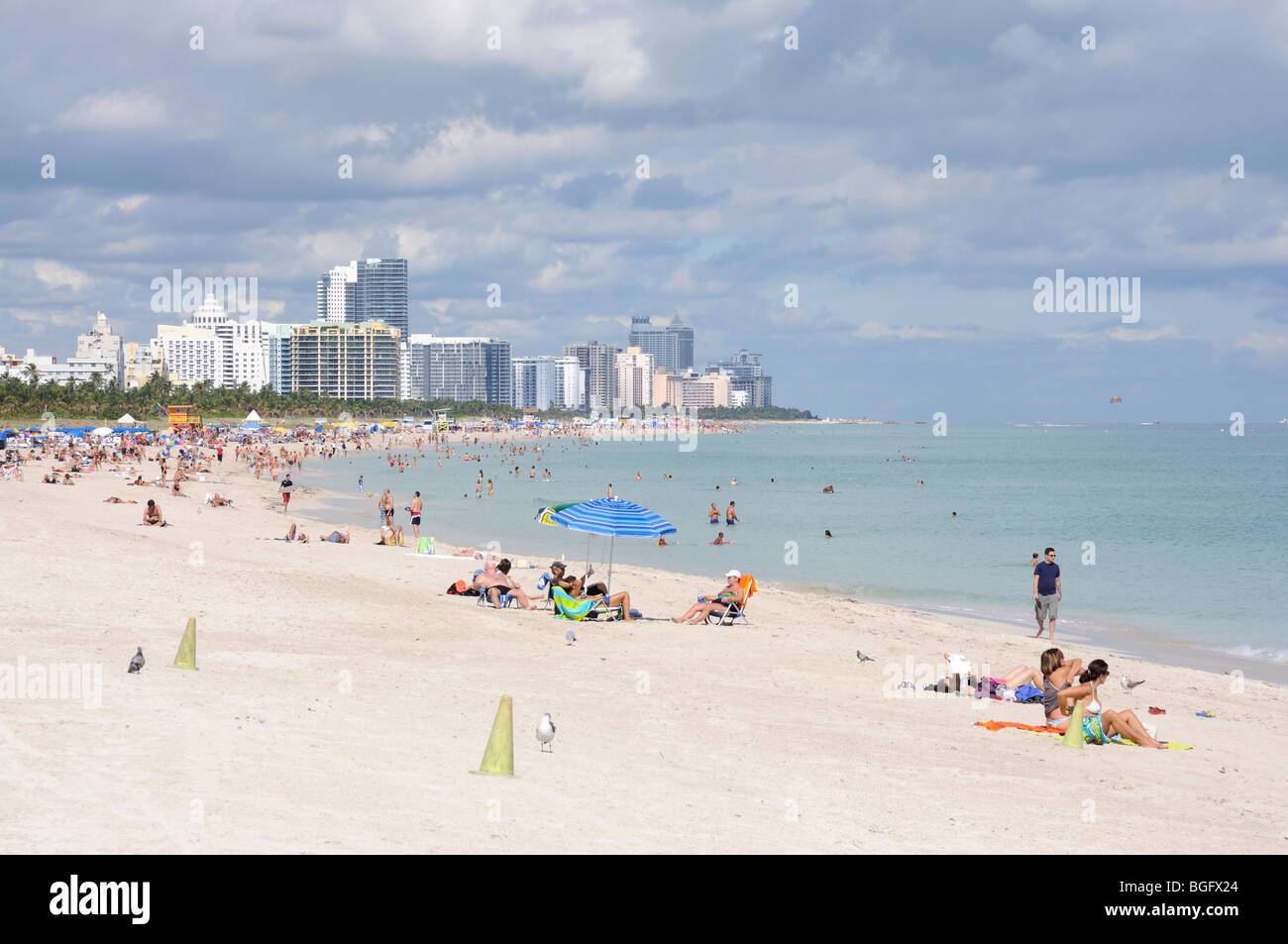 South beach resort hi-res stock photography and images - Alamy