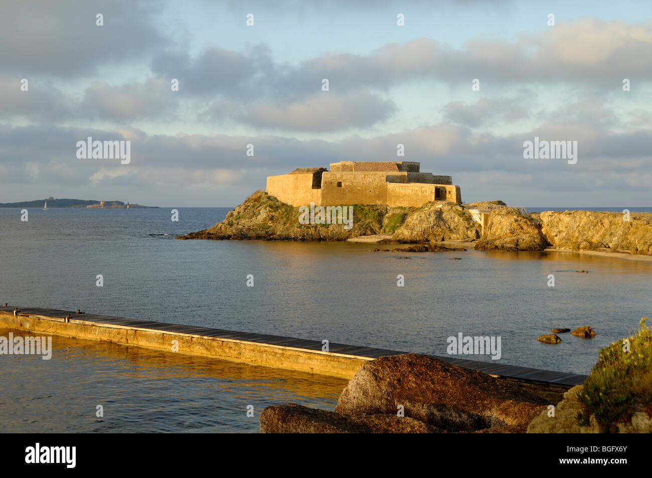 French peninsula High Resolution Stock Photography and Images - Alamy