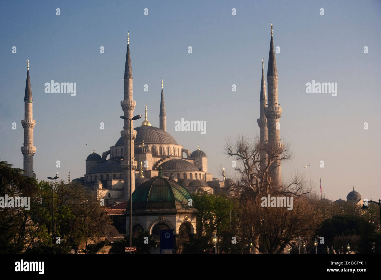 Blue Mosque in Istanbul - Sultan Ahmed Camii - Sultanahmet District, Istanbul, Turkey, Europe ...