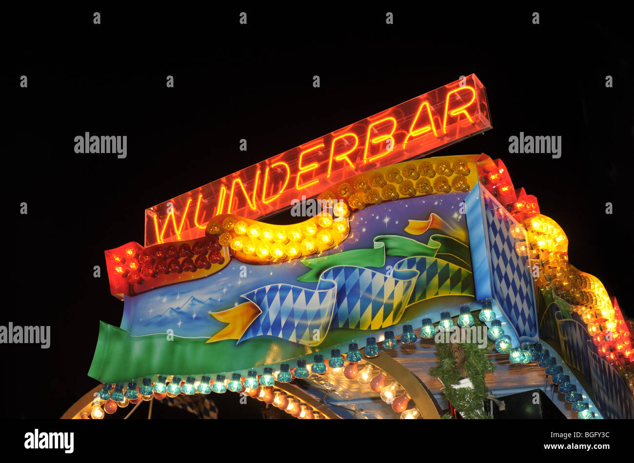 Fairground lights hi-res stock photography and images - Alamy