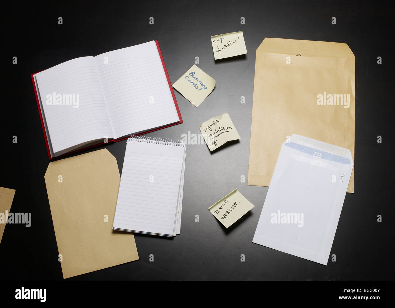 Blank post it notes hi-res stock photography and images - Alamy