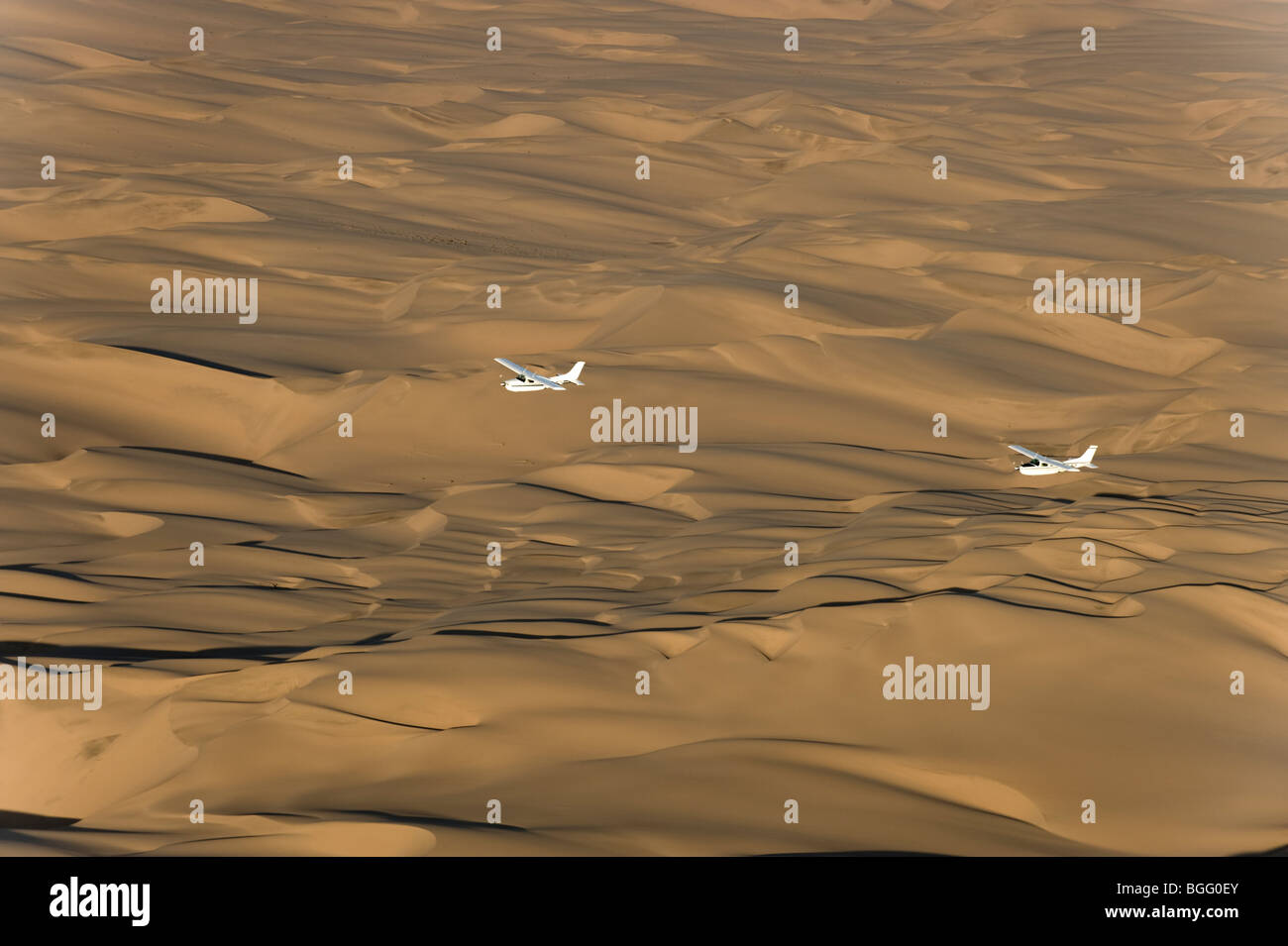 Skeleton aircraft hi-res stock photography and images - Alamy