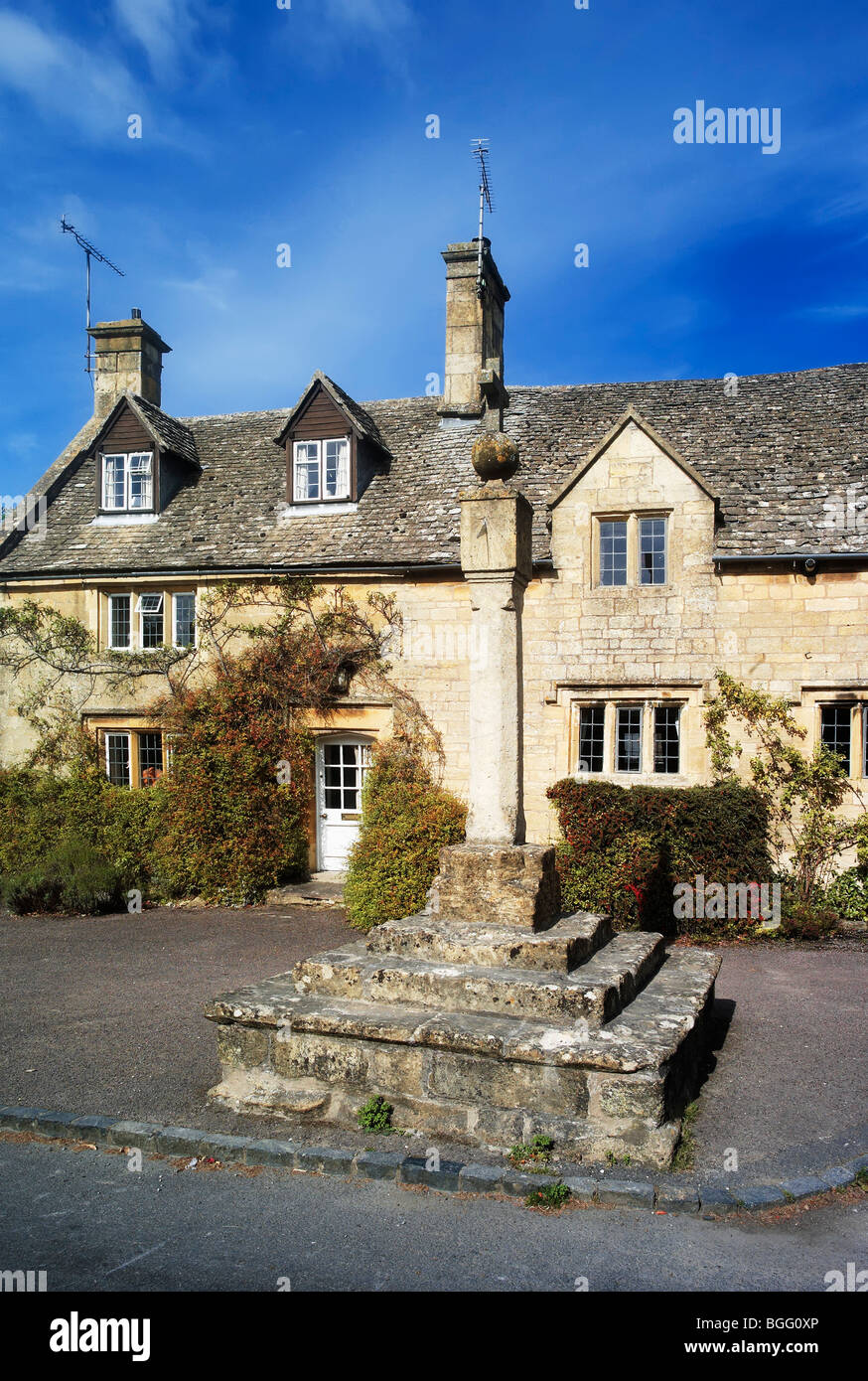 house high street stanton cotswolds gloucestershire uk Stock Photo - Alamy