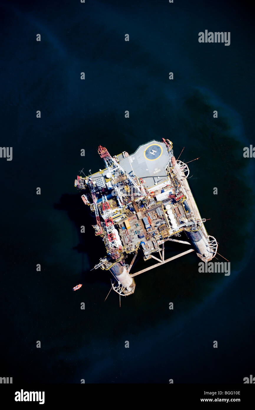 Aerial of an oil rig in Walvis bay lagoon / harbour Stock Photo - Alamy
