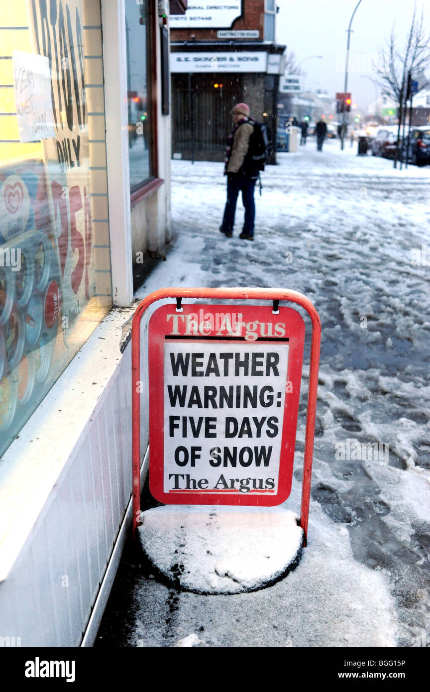 The argus newspaper poster hi-res stock photography and images - Alamy