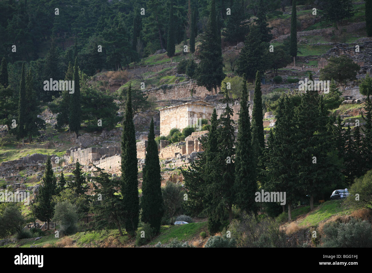 Delphi sacred way hi-res stock photography and images - Alamy