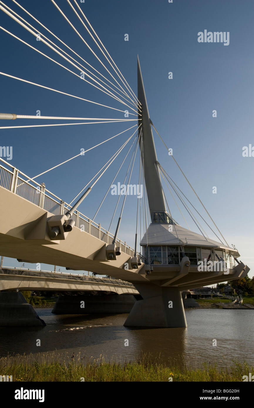 Pedestrian bridge, Esplanade Riel, Winnipeg, Manitoba, Canada Stock ...