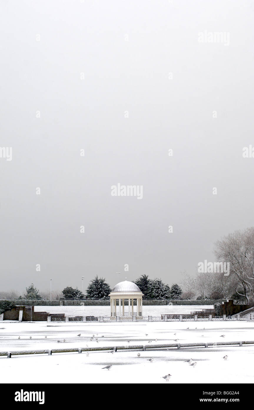 Blackpool stanley park lake hi-res stock photography and images - Alamy
