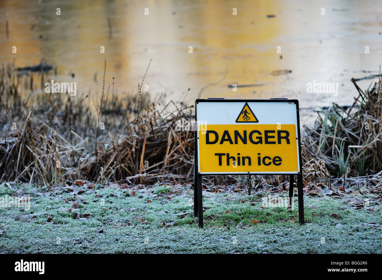 Thin ice hi-res stock photography and images - Alamy
