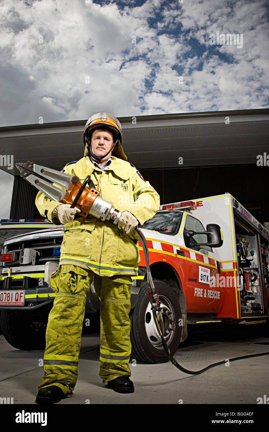 Jaws of life hi-res stock photography and images - Alamy