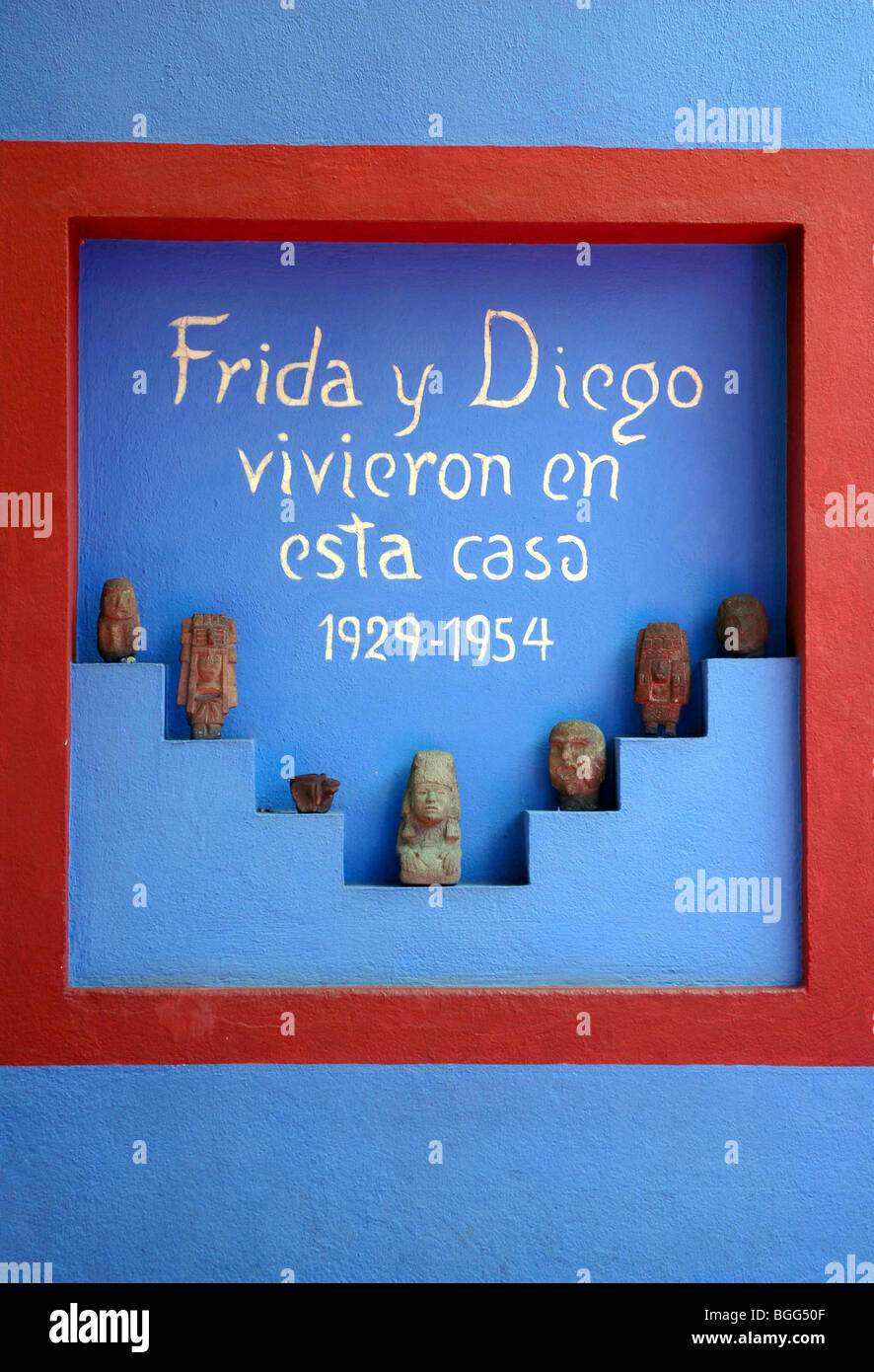 Frida kahlo y diego rivera mexico hi-res stock photography and images ...