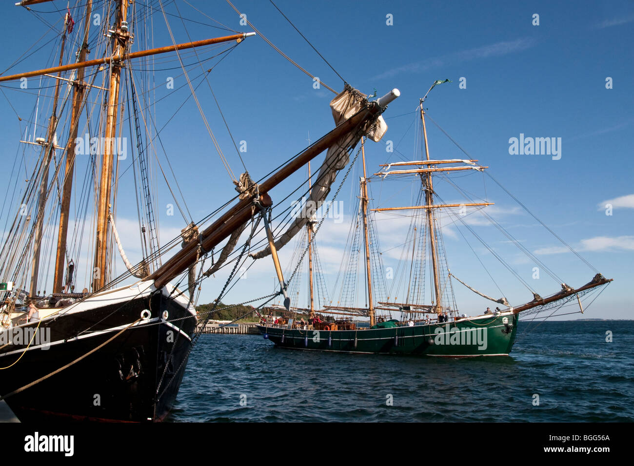 Three masted topsail schooner hi-res stock photography and images - Alamy