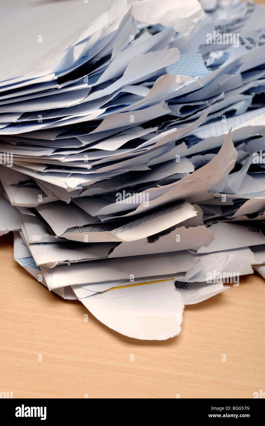 Pile of junk mail hi-res stock photography and images - Alamy
