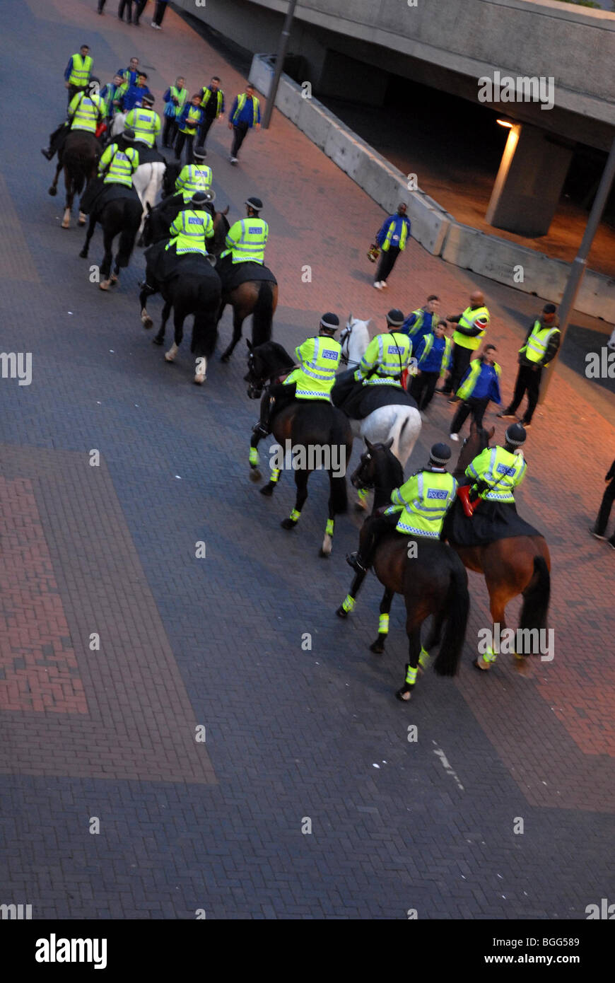 Wembley stadium security hi-res stock photography and images - Alamy