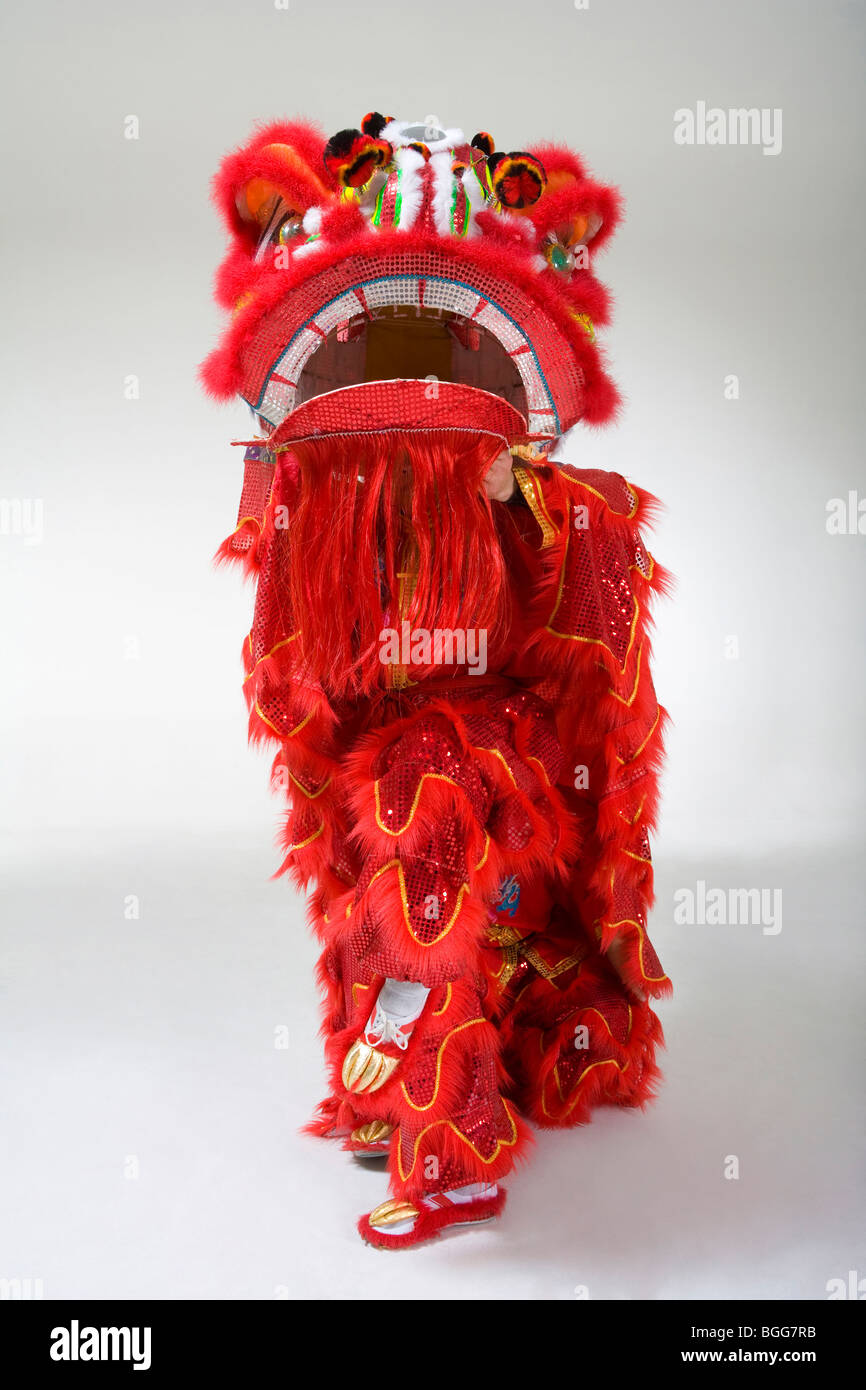 Chinese traditional lion dancing Stock Photo - Alamy