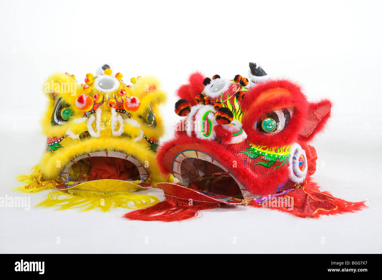 Chinese traditional lion dancing Stock Photo - Alamy
