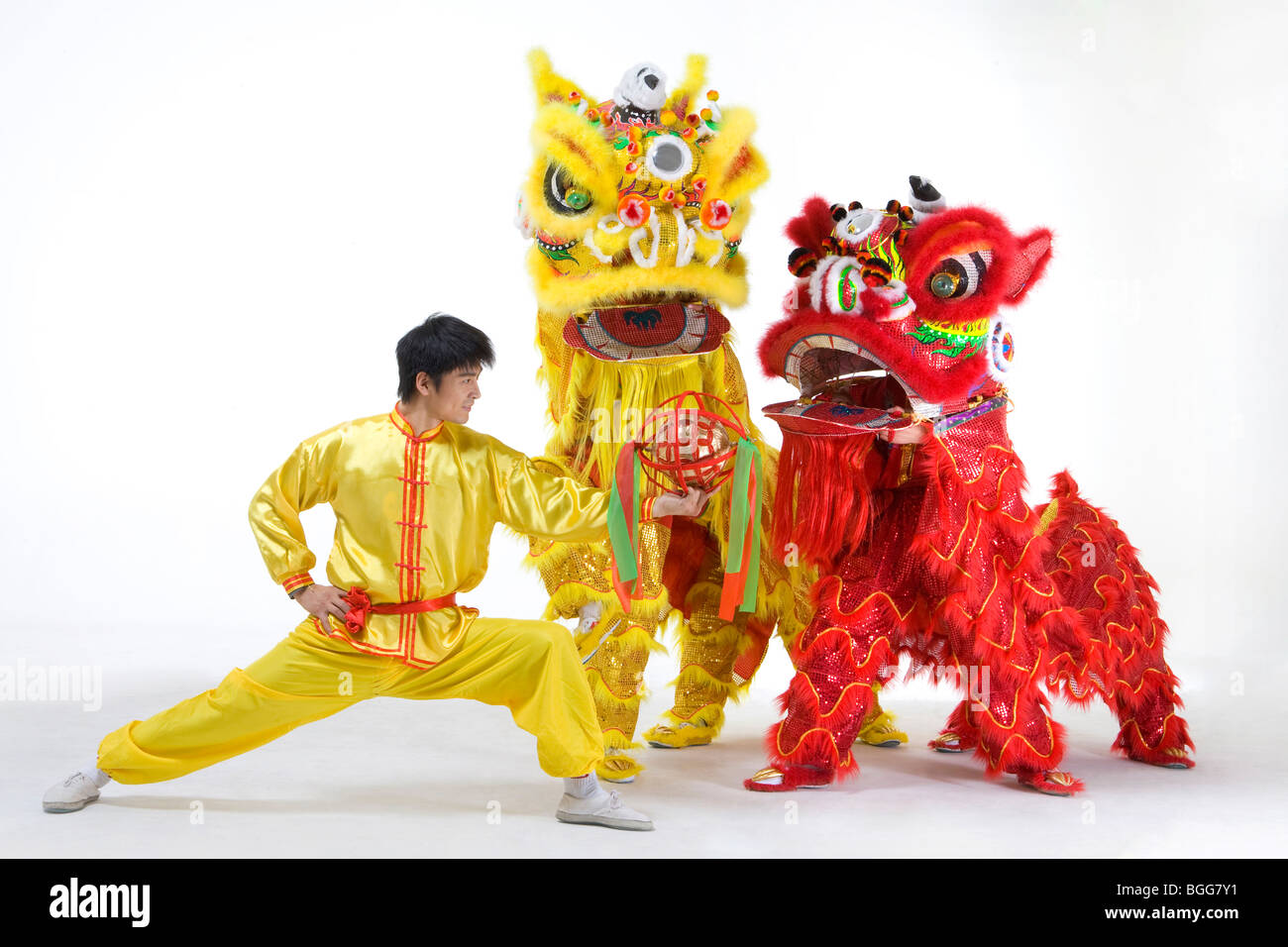 Chinese traditional lion dancing Stock Photo - Alamy