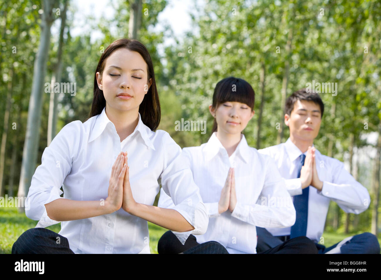 Mediating men hi-res stock photography and images - Alamy