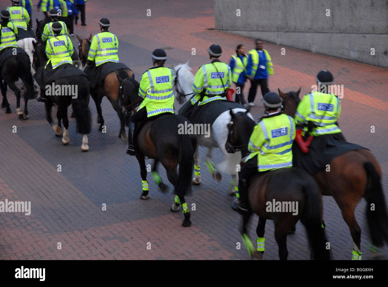 Wembley stadium security hi-res stock photography and images - Alamy